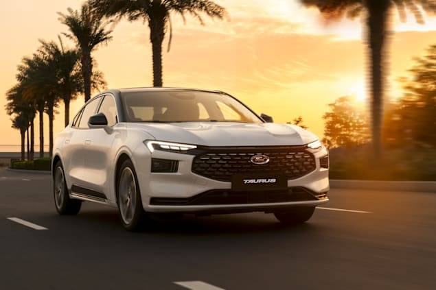 Ford taurus hybrid store