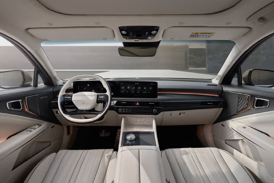 Kia K8 2025: Redefining Luxury Sedans with Bold Design